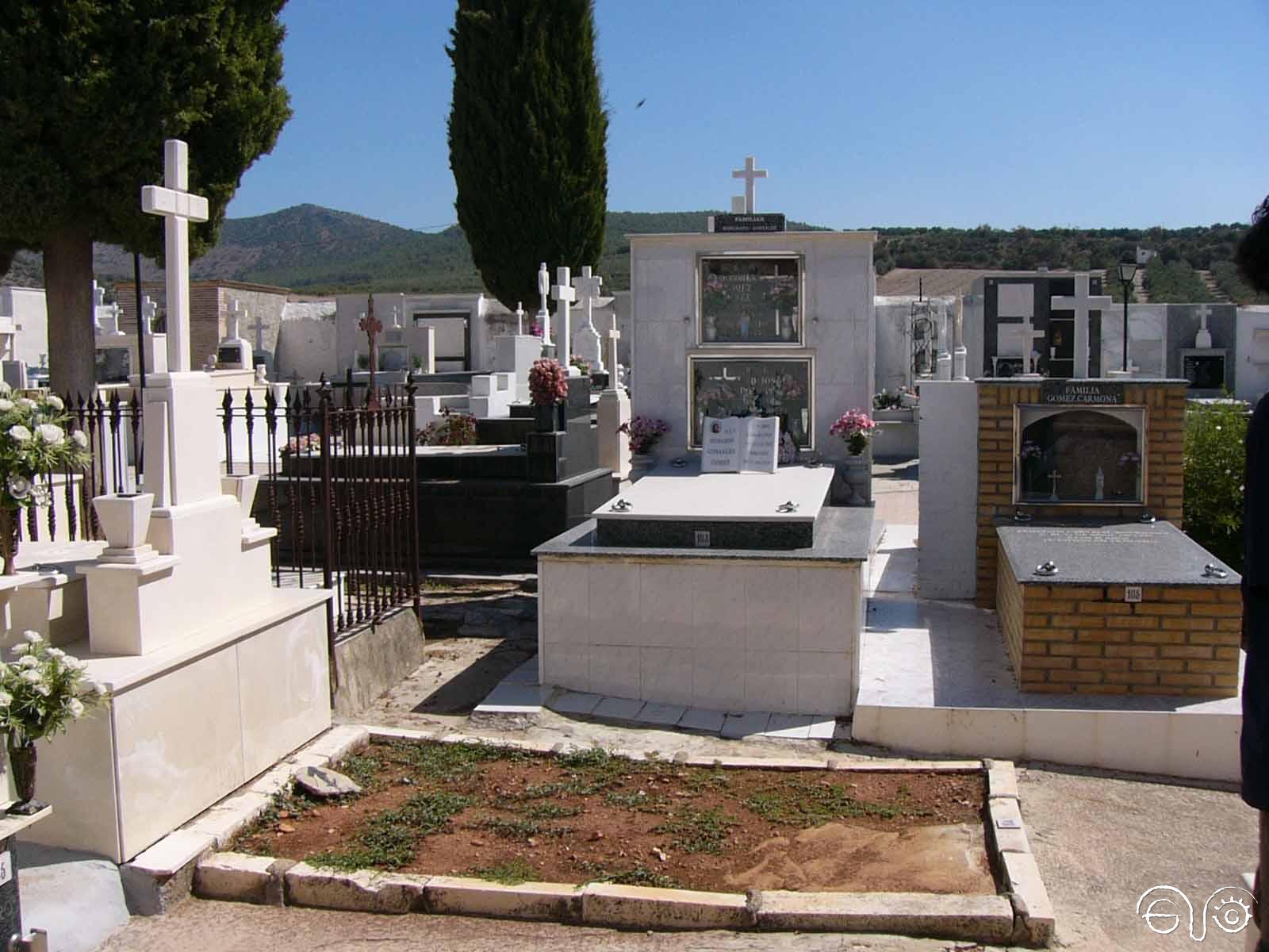 Fosa del cementerio de Gilena - Desaparición forzada de Andalucia